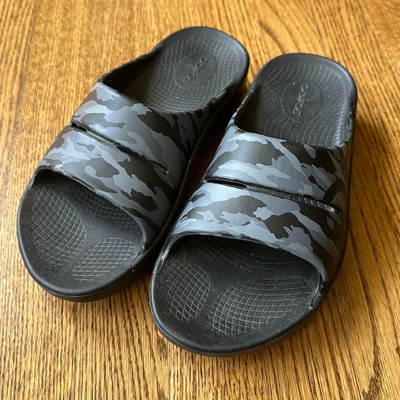 OOFOS | Shoes | Oofos Sport Flex Recovery Slides Black Gray Camo | Poshmark